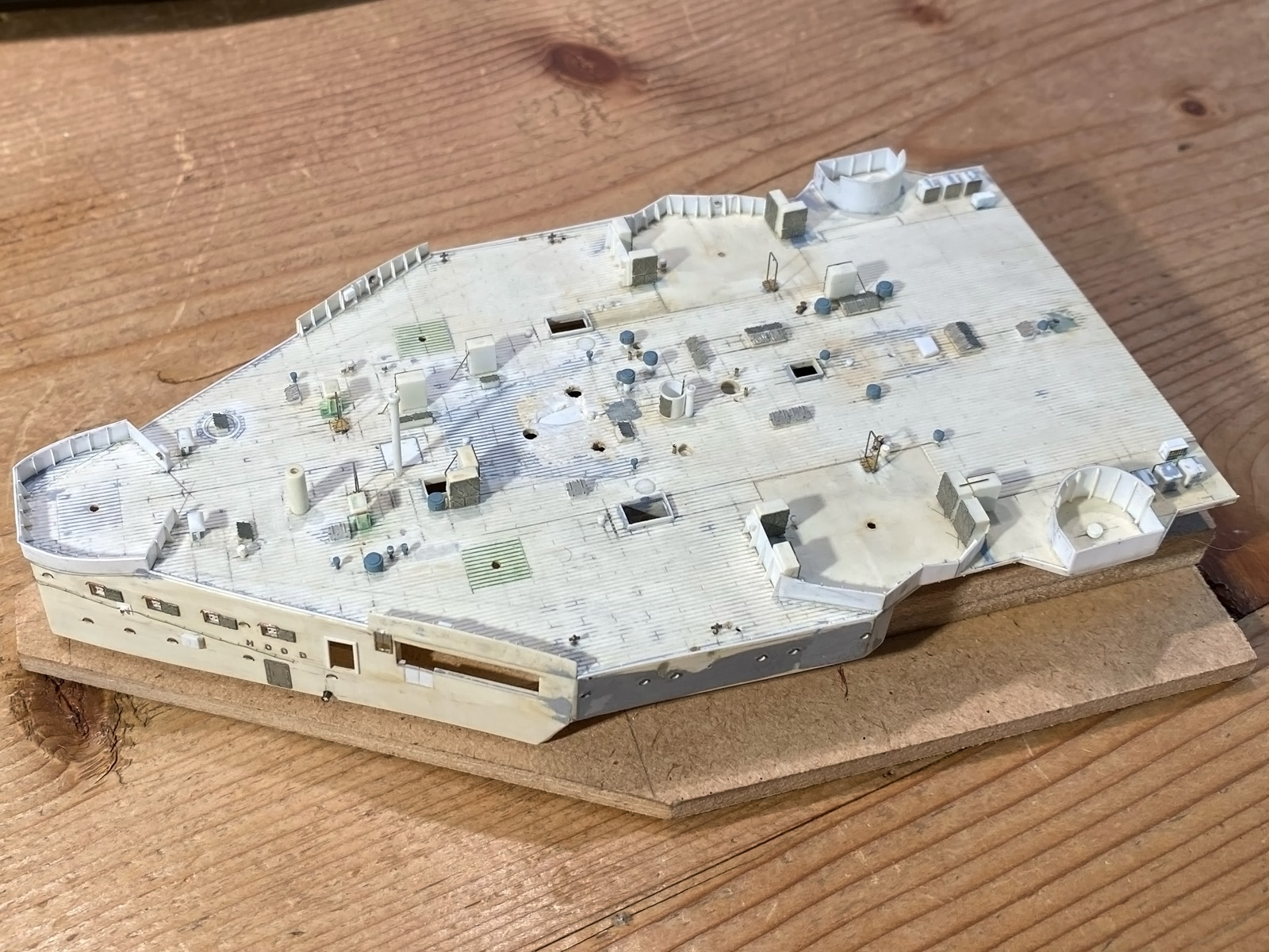 HMS Hood Rigging Question - Maritime WWII - Britmodeller.com